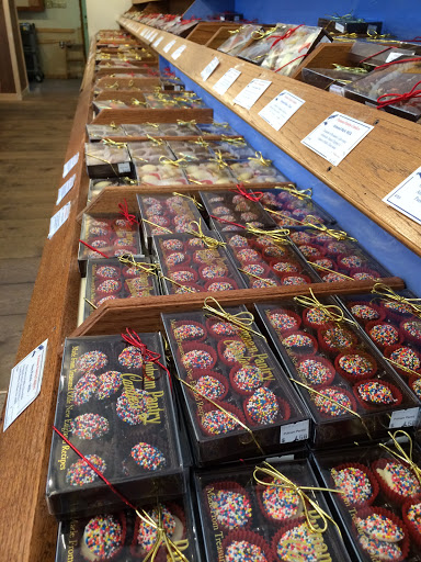 Cafe «Putnam Pantry Candies, Ice Creams & Cafe», reviews and photos ...