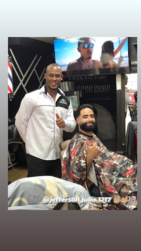 Cuts Factory Barber Shop en Medellín