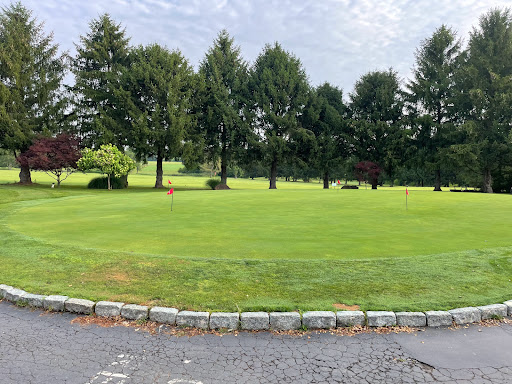 Golf Course «Wetlands Golf Course», reviews and photos, 740 Gilbert Rd ...