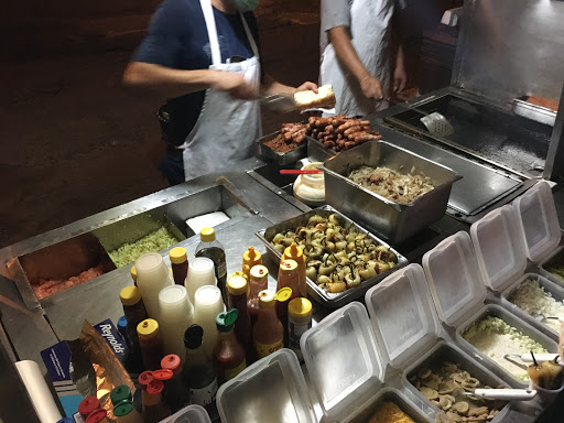 Restaurante HOT DOGS CHEMA PLUS LOS ORIGINALES en Hermosillo