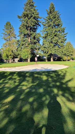 Golf Course «Oakway Golf Course», reviews and photos, 2000 Cal Young Rd ...