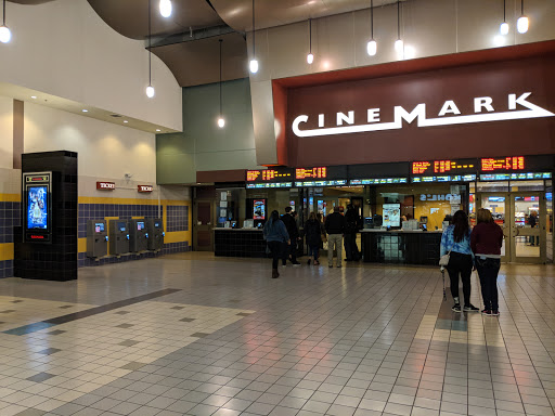 Movie Theater «Cinemark 17», reviews and photos, 2900 Gateway St ...