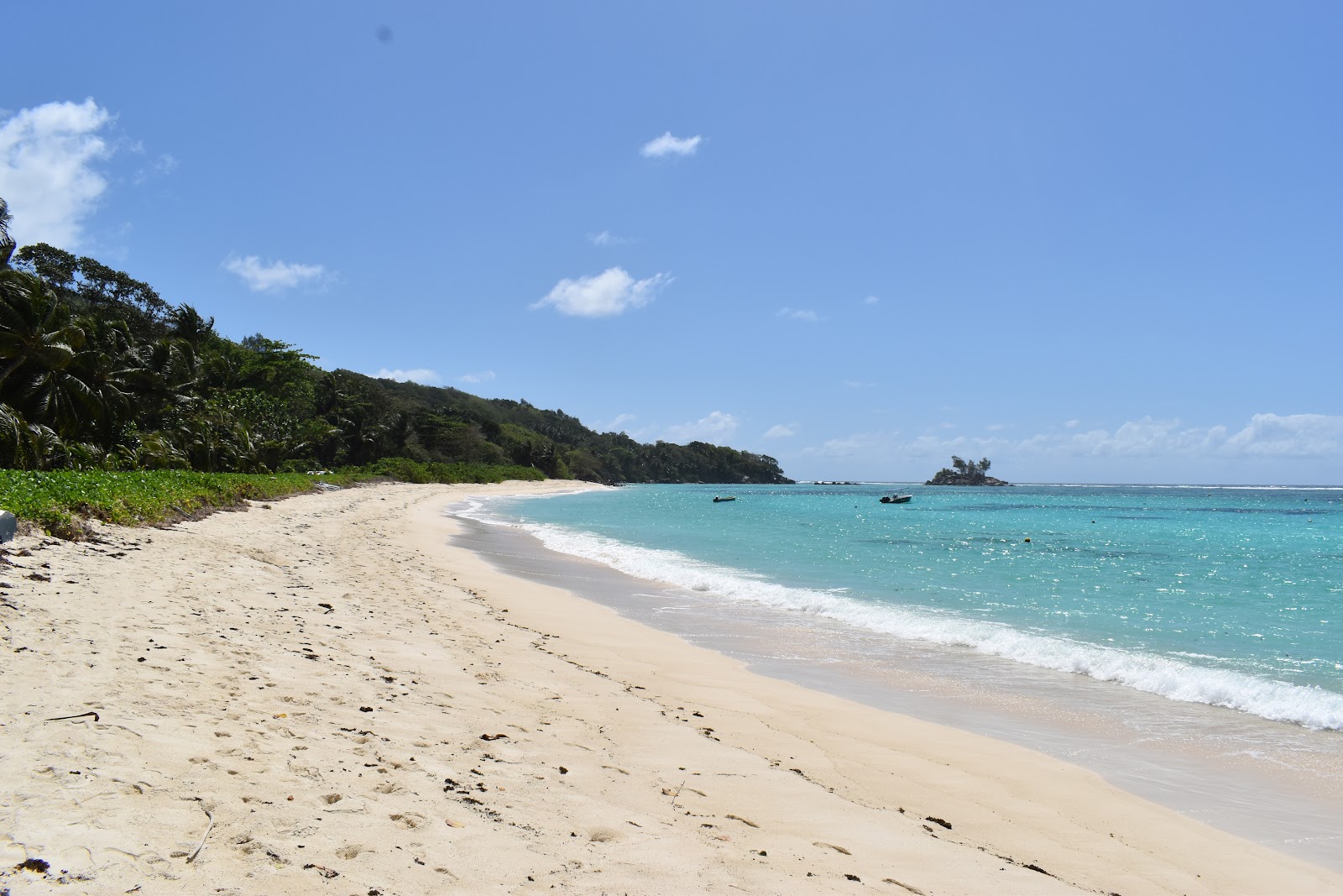 Anse Royale Bay 🏖️ Anse Royale, Mahé-Insel, Seychellen - detaillierte ...