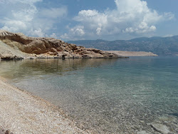 Mali Zaton beach 🏖️ Otok Pag, Hrvaška - podrobne funkcije, zemljevid ...