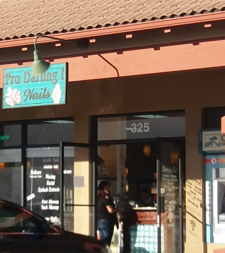 Pro Darling Nails 1