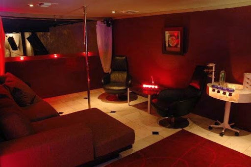 Night Club «Zen Rock Night Club», reviews and photos, 121 E Congress St ...