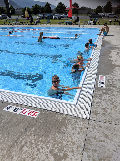 North Shore Aquatic Center - Public swimming pool - Ogden, Utah - Zaubee