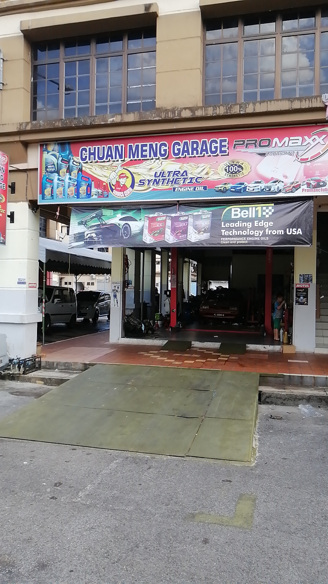 Chuan Meng Garage di bandar Kuching