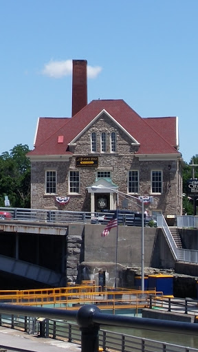 Tourist Attraction «Lockport Caves & Underground Boat Ride», reviews ...