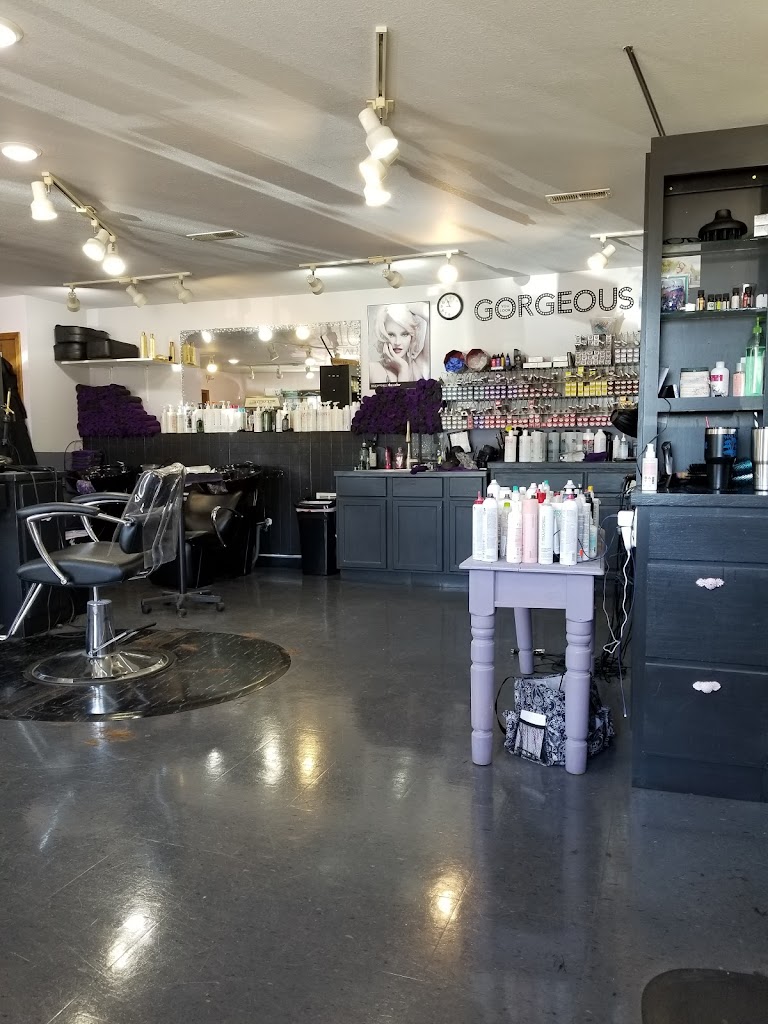 Something Sassy Beauty Salon - California, MO 65018 - Services and Reviews