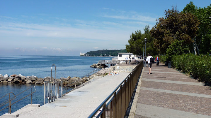 Barcola beach 🏖️ Contovello / Kontovel, Friuli Venezia Giulia, Italy ...