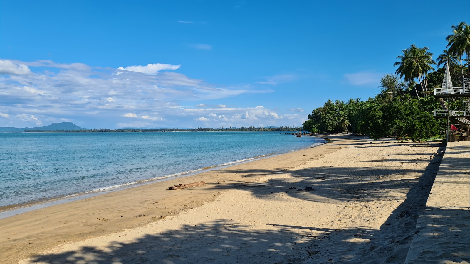Siar Beach 🏖️ Kampung Bajo, Sarawak, Malaysia - detaillierte Funktionen ...