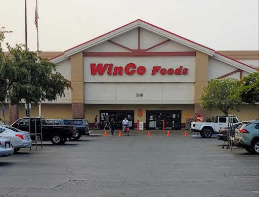 WinCo Foods - AZexplained