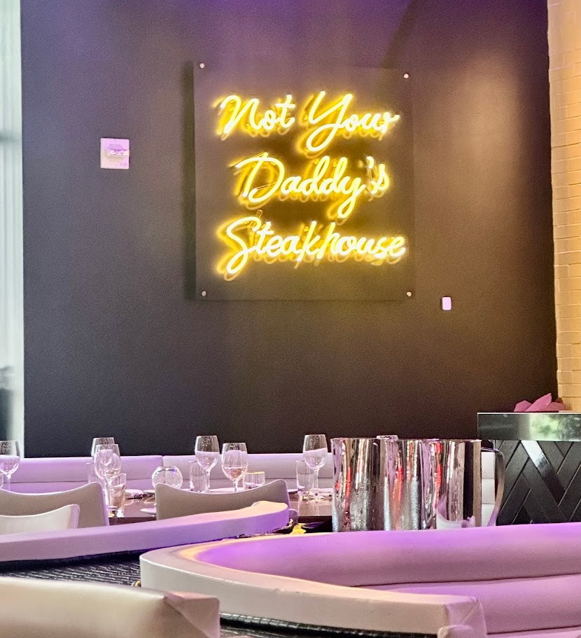 Uptown Dallas' Best Happy Hour [Updated 2026]