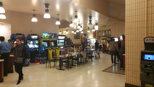 Drive-in Movie Theater «West Wind Capitol Drive-In», reviews and photos ...