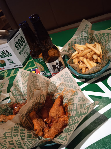 Restaurante Wingstop, México en Cuauhtémoc