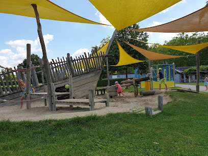 Freibad Hallenbad Fondli - Fondlistrasse 7, Dietikon - Zaubee