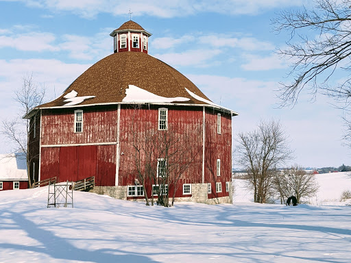 Tourist Attraction «Secrest 1883 Octagonal Barn», reviews and photos ...