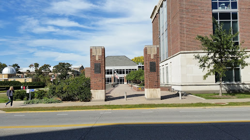 Reviews Carl R. Woese Institute for Genomic Biology (University) in ...