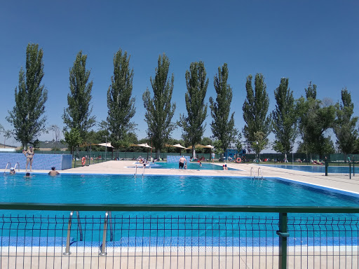 Olmedo Municipal Pool