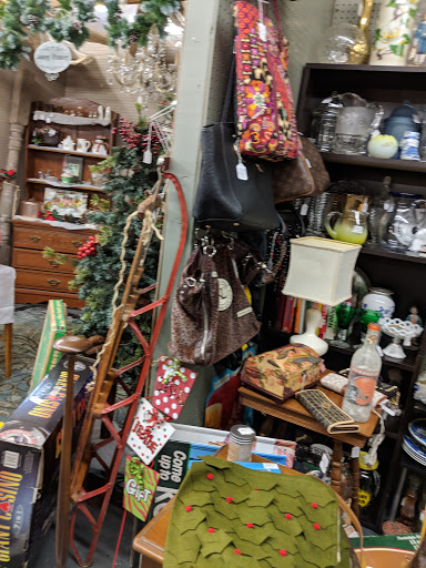 Mr. Darby's Antique & Collectible Emporium - AZexplained