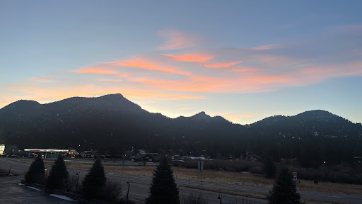 Hotels and Motels in Estes Park | Alpine Trail Ridge Inn