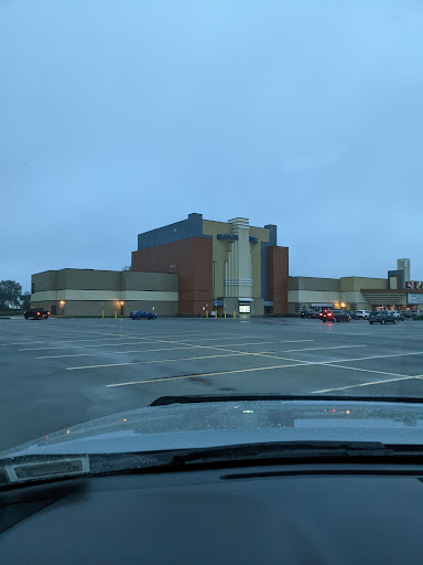 Movie Theater «Regal Cinemas Transit Center 18 & IMAX», reviews and ...