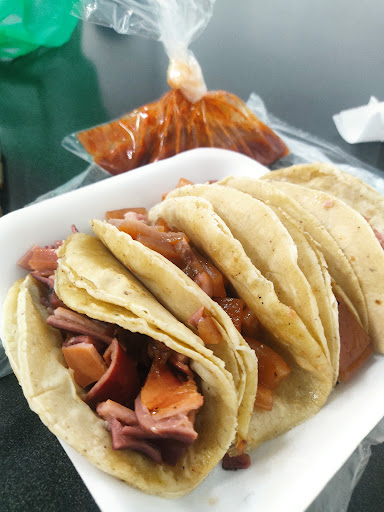 Tacos De Carnitas Y Jugos Naturales Alvarez en San Pedro Tlaquepaque ...
