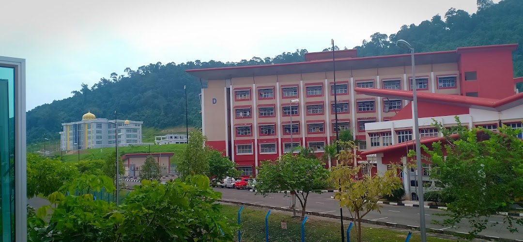 Kolej Kediaman Tunku Abdul Rahman (PF1) di bandar Arau