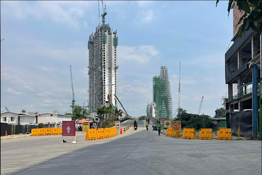 The Victor Statue - H3VM+C72, Pasig, Metro Manila - Zaubee