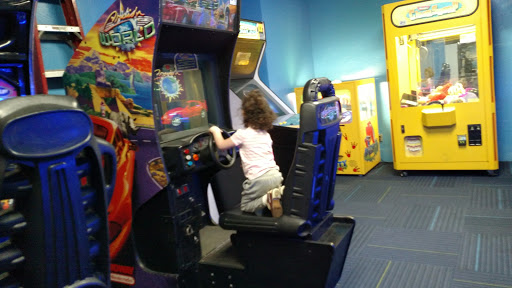 Bowling Alley «Crossgate Lanes», reviews and photos, 4230 Hunt Rd, Blue ...