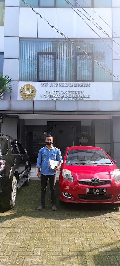 Lembaga Bantuan Hukum Unpad - Jl. Progo No.17, Citarum, Kec. Bandung ... Lembaga Bantuan Hukum Unpad - Jl. Progo No.17, Citarum, Kec. Bandung ...