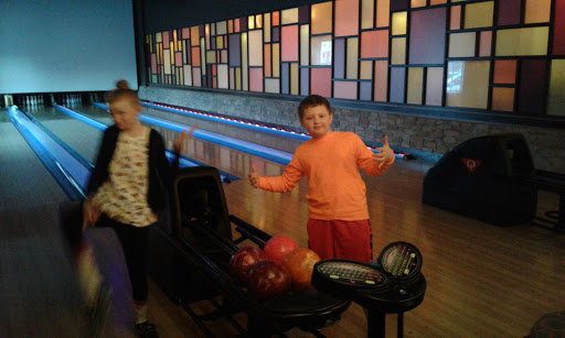 Bowling Alley «Jupiter Bowl», reviews and photos, 1090 Center Dr, Park ...