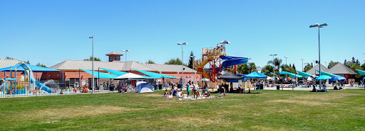 Community Center «Barbara Morse Wackford Community & Aquatic Complex ...