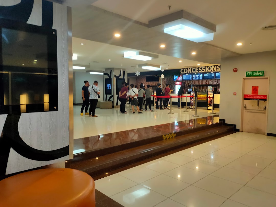 mmCineplex di bandar Kuching