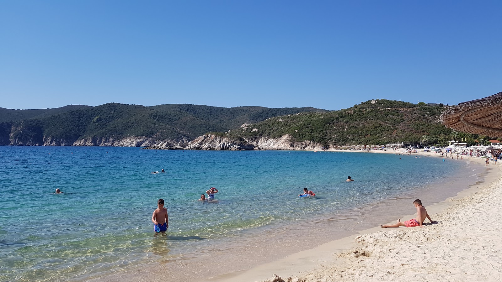 Kalamitsi beach – why is it popular and why do you need to visit it?