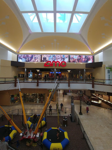 Movie Theater «AMC Eden Prairie Mall 18», reviews and photos, 8251 ...