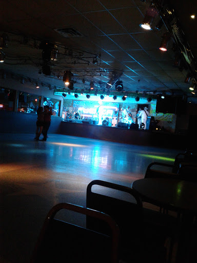 Night Club «El Capri», reviews and photos, 2135 E Van Buren St, Phoenix ...