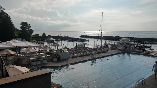 Yacht Club Shoreby Club Reviews And Photos 40 Shoreby Dr Bratenahl