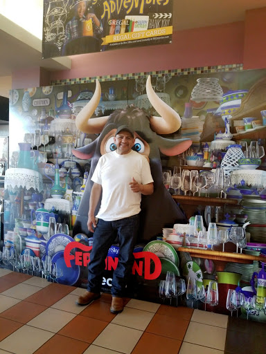 Movie Theater «Regal Cinemas Turlock 14», reviews and photos, 2323 W ...