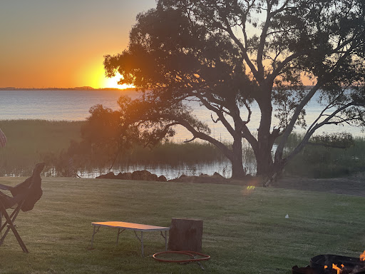 Lake Burrumbeet Caravan Park in Burrumbeet, Victoria - Zaubee