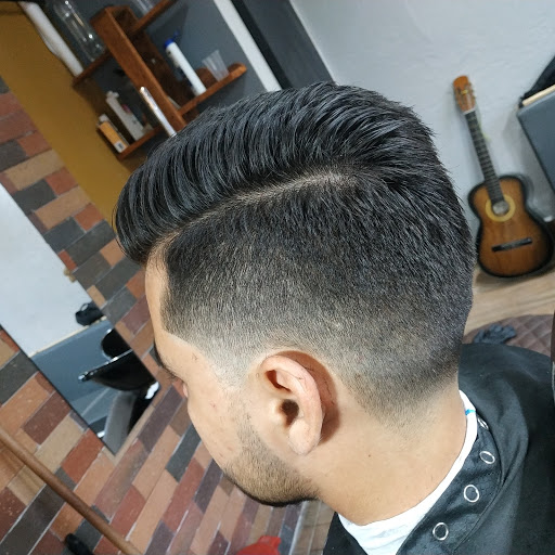 Jake the Barber/HOUSE CALLS ONLY/English Speaker ️ en Cartagena
