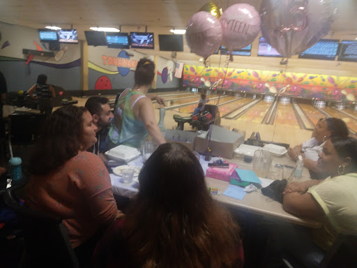 Bowling Alley «Tonawanda Bowling Center», reviews and photos, 574 Young ...