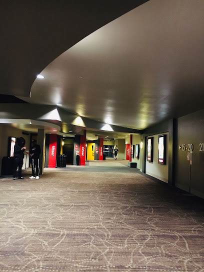 Spotlight Theatres Luxury Stadium 11