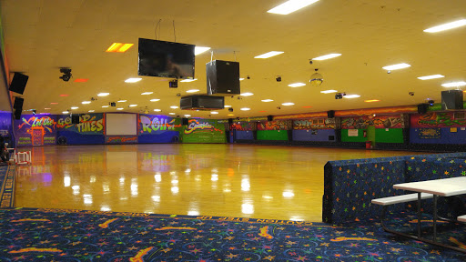 Roller Skating Rink «Sparkles Family Fun Center of Gwinnett», reviews ...
