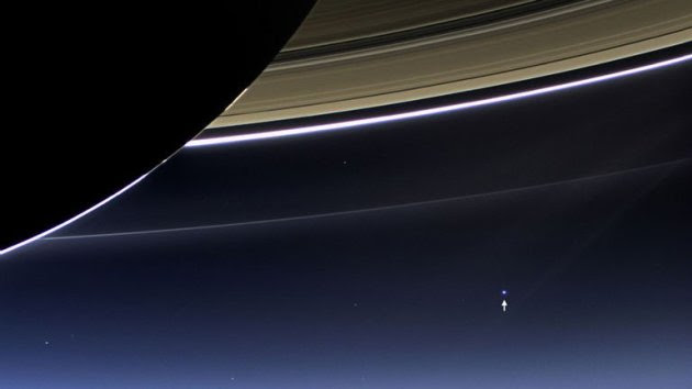 Quanta da Física: Nasa divulga foto espetacular da Terra tirada perto ... Quanta da Física: Nasa divulga foto espetacular da Terra tirada perto ...
