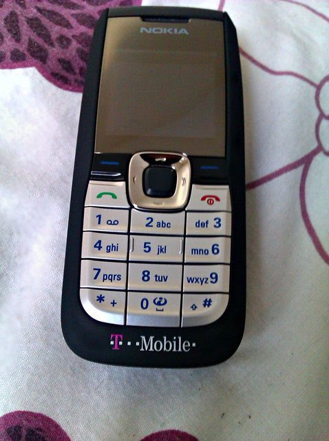 Classic Phones Shop: Nokia 2610 - Black(T-MOBILE UK) Mobile Phone