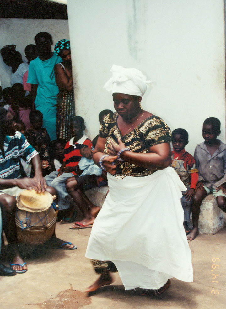 AKUAPEM PEOPLE: GHANA`S ANCIENT GUANS AND AKANS OF THE MOUNTAINS